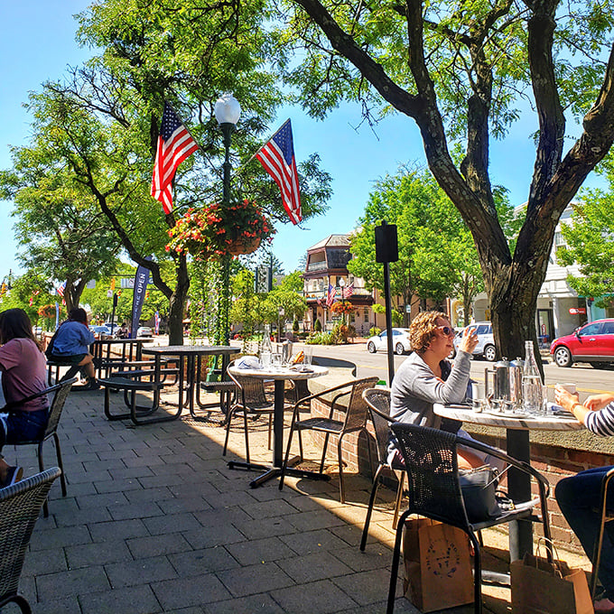 Outdoor dining in Worthington feels like you've stumbled onto a movie set of "Charming American Town." Sunshine and good food &ndash; nature's perfect pairing.