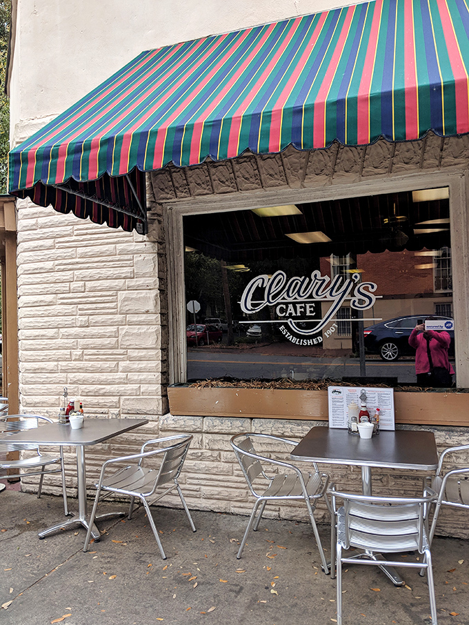 Outdoor seating that lets you enjoy your breakfast with a side of Savannah sunshine. Those metal chairs have witnessed countless food epiphanies.