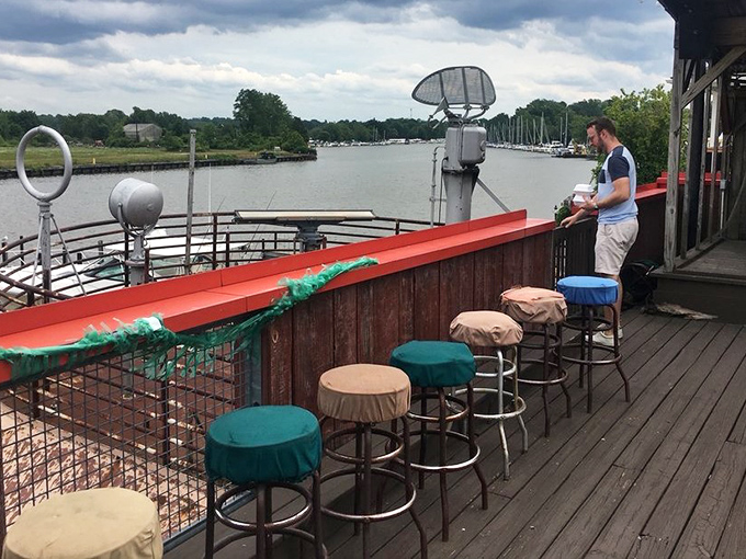 Waterfront dining where the view competes with the food for your undivided attention and admiration.