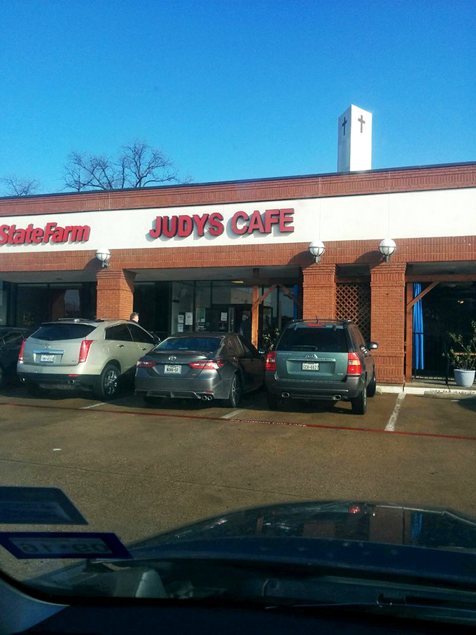 The packed parking lot tells the real story&mdash;locals know where to find breakfast worth leaving home for, even on a bright blue Texas morning.