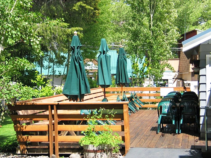 Summer dining perfection. The outdoor patio offers fresh mountain air as a complimentary side with every meal.