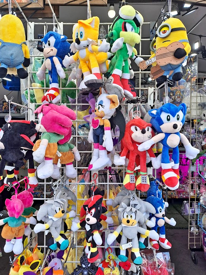 Gaming nostalgia in plush form! Sonic, Tails, and friends dangle invitingly, ready to join your collection or become a child's new best friend.