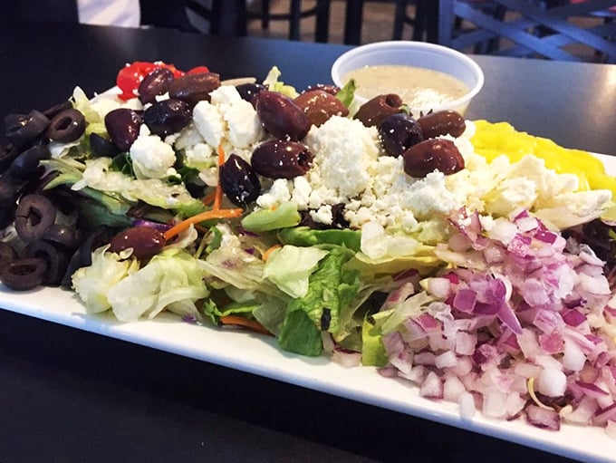 A Greek salad that doesn't skimp on the good stuff. Those kalamata olives and generous feta crumbles prove Samosky's commitment to quality extends beyond pizza.