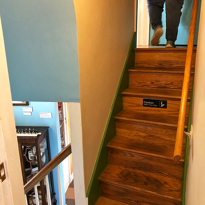 Mind your step! These narrow wooden stairs connect the different levels of the shoe, proving that living in footwear has its ups and downs.