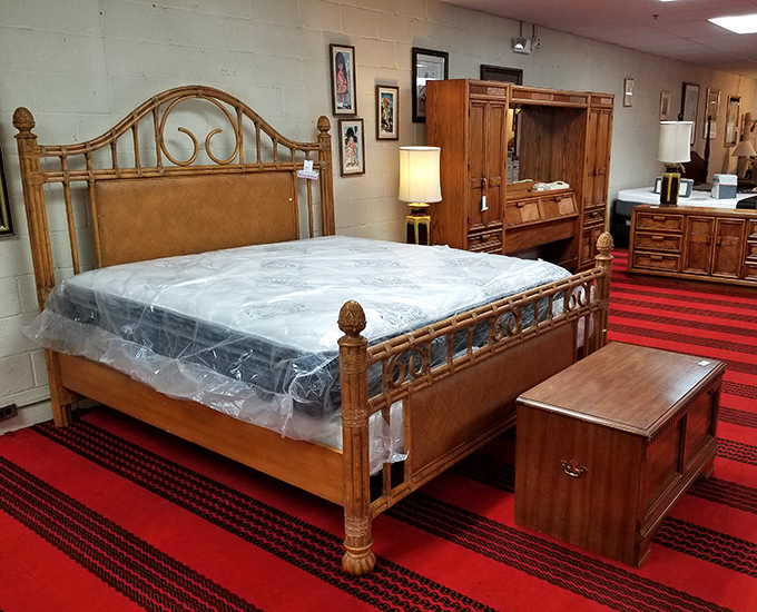 Bedroom elegance with a touch of resort style. That bamboo headboard transforms any bedroom into a tropical getaway.