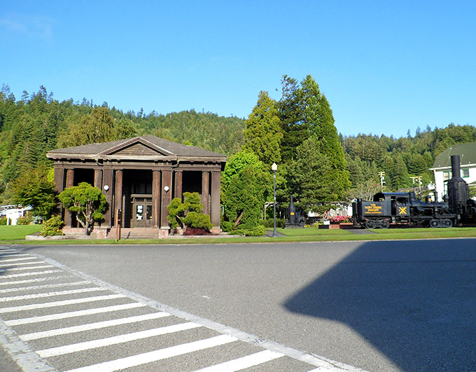 Scotia's historic buildings showcase the rich redwood heritage that built this company town. Lumber never looked so good!