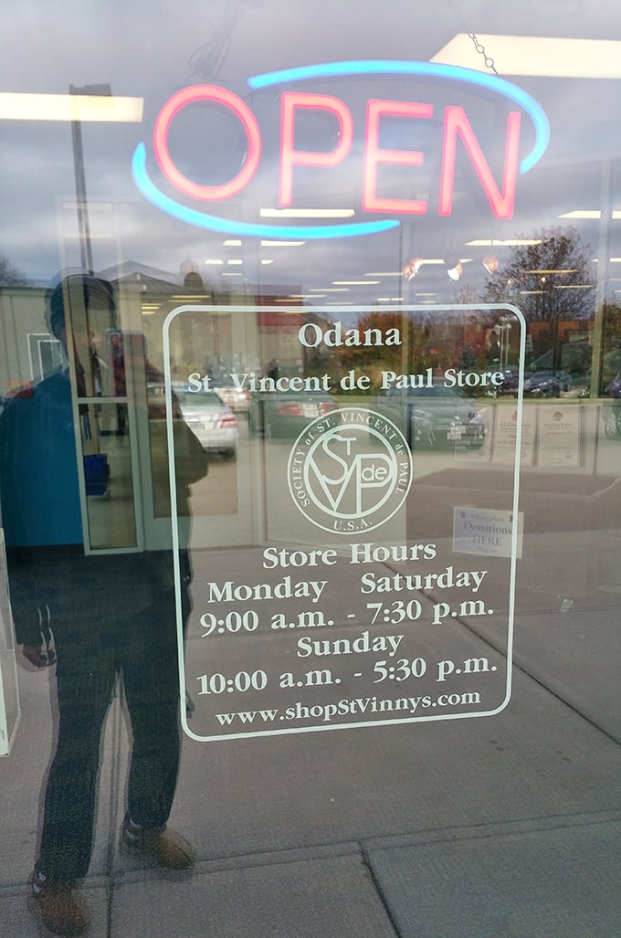 The welcoming signage that promises hours of exploration and sets the stage for the treasure hunt that awaits beyond the glass.