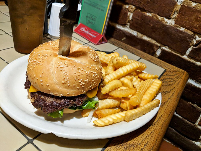 The cheeseburger arrives with zero pretension&mdash;just honest beef on a sesame bun with crinkle-cut fries that taste like childhood summers.