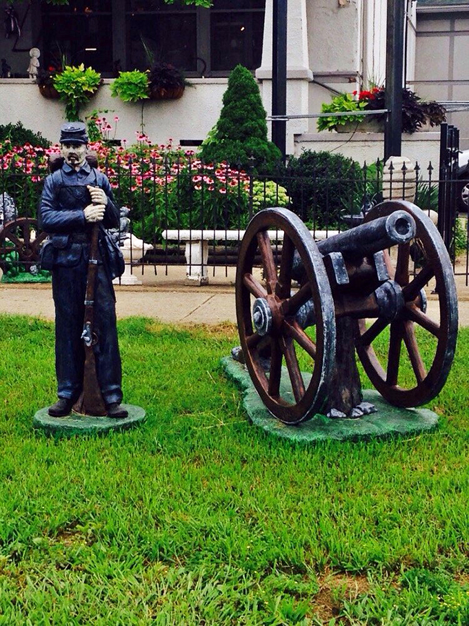 These concrete sentinels stand guard over the entrance, a nod to Ohio's rich Civil War history and the treasures waiting within.