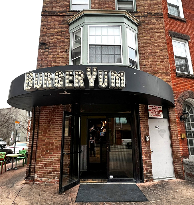 That marquee sign doesn't just mark a location&mdash;it's a beacon for burger lovers. Like the North Star, if the North Star were delicious.