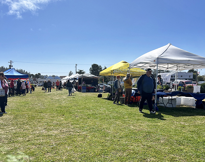 Florence Farmers Market: where the produce is fresher than your uncle's jokes and twice as nourishing for the soul. 