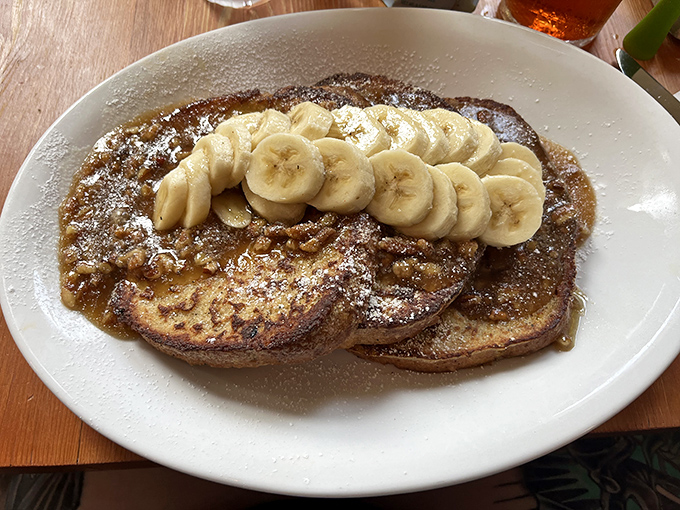 French toast that makes you understand why breakfast is the most important meal of the day. Topped with bananas that didn't sacrifice themselves in vain.
