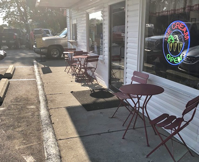 A few simple outdoor tables where summer memories are made, one cone at a time, under the Ohio sky.