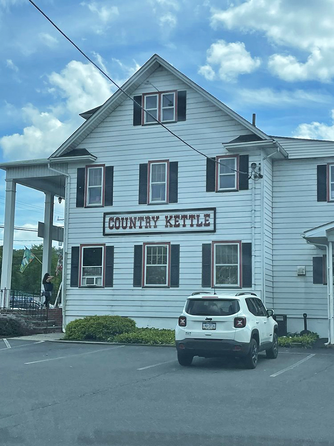 The exterior view reveals a slice of Americana that social media influencers would kill to discover first.