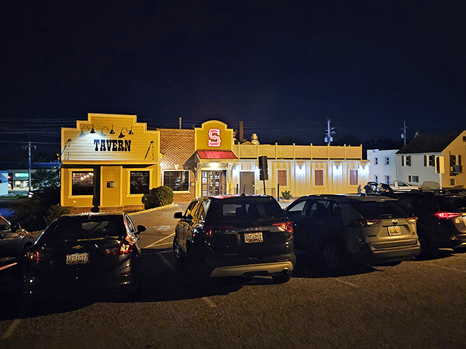 As night falls, the illuminated exterior becomes a beacon for hungry travelers and locals alike&mdash;those Maryland license plates tell the real story of its popularity.