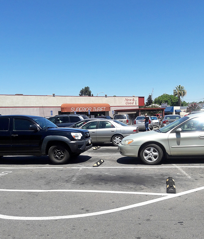 The parking lot tells the story&mdash;Superior Thrift draws a crowd that knows the thrill of the hunt is worth battling for a parking space.