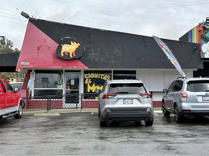 The parking lot might be simple, but those cars contain people who are about to have one of the best meals of their lives.