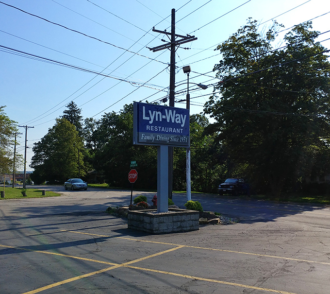 The roadside sign has been directing hungry travelers to this food oasis since 1951. If only it could talk, it would say "You're welcome" for all the happy bellies.