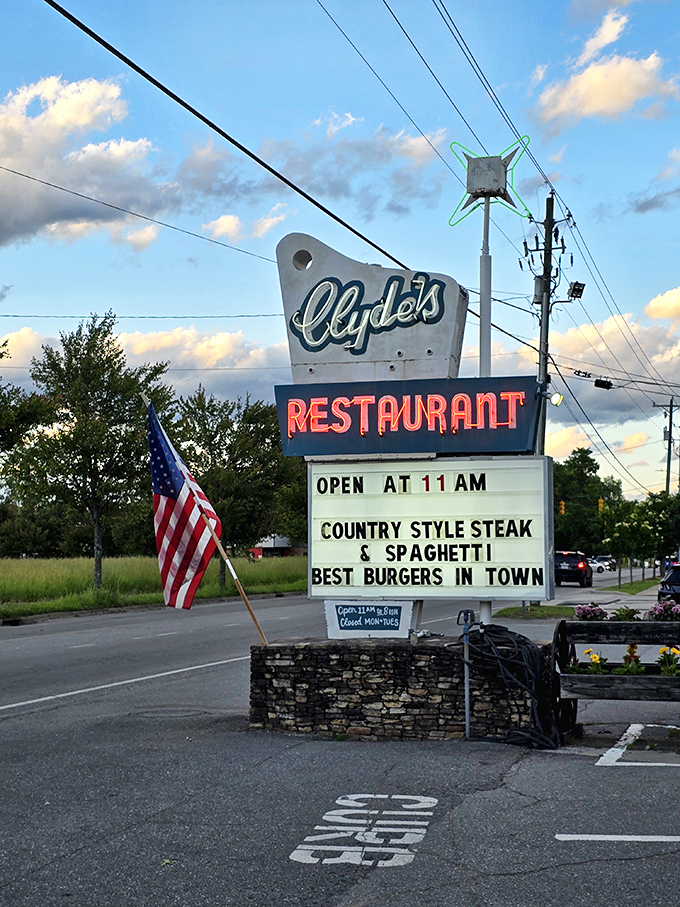 That vintage sign has been guiding hungry travelers for years. When neon promises "Best Burgers in Town," it's not just advertising—it's a community promise.