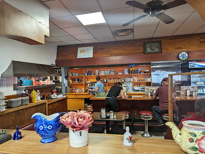 Where the magic happens&mdash;staff working with the choreographed precision that comes only from years of serving hungry Clevelanders.