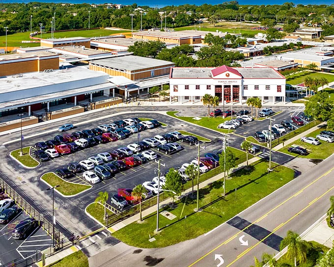 Even the high school in Tarpon Springs enjoys a waterfront view. Some students have educational settings the rest of us can only dream about.