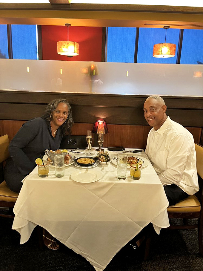 Great food creates great moments. The best conversations happen over white tablecloths, between bites of perfectly prepared steak and sips of wine.