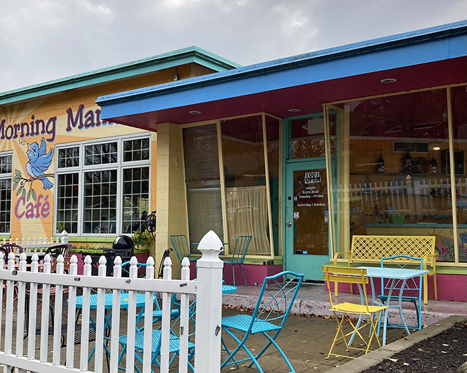 The entrance view that says, "Yes, this place is worth getting out of your pajamas for." And it absolutely is.