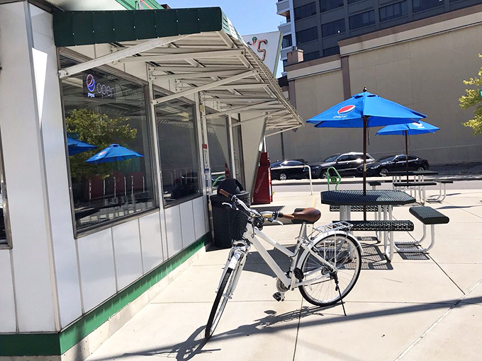 When Indiana weather cooperates, these outdoor tables offer fresh air with your fresh eggs&mdash;and a prime spot for people-watching.