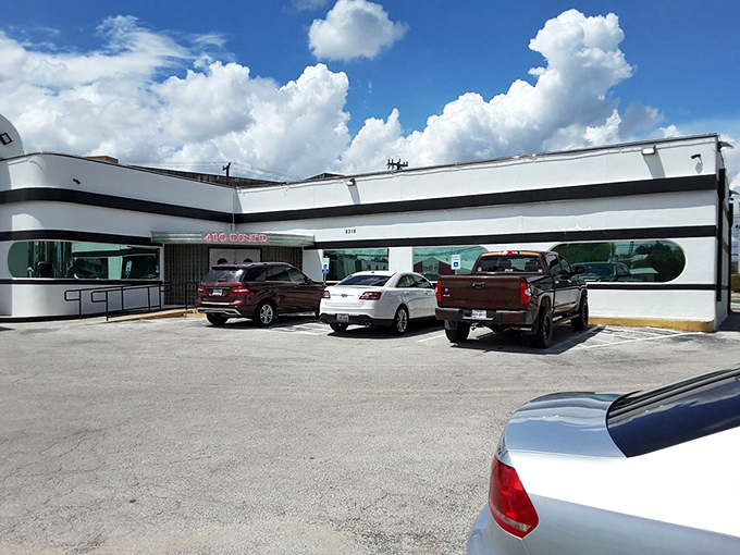 The parking lot fills early on weekends&mdash;a sure sign that what waits inside is worth setting your alarm for.