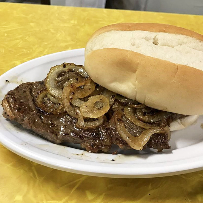 A prime rib sandwich that could make vegetarians question their life choices, at least temporarily.