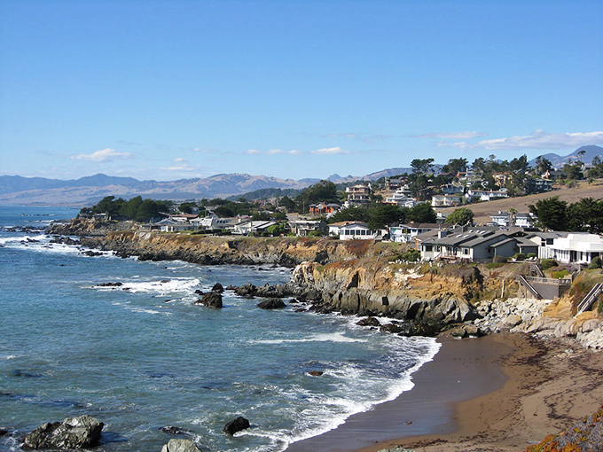 The rugged coastline of Cambria&mdash;where million-dollar views come complimentary with every visit, no reservation required.