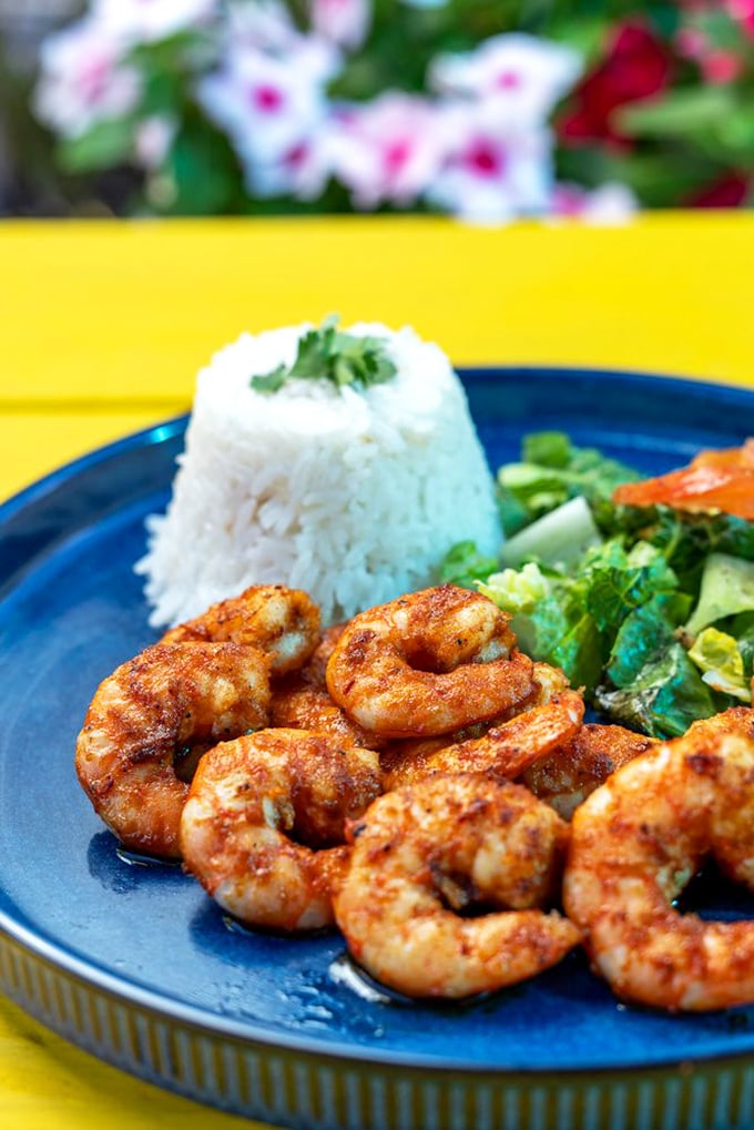 These aren't your average shrimp—they're flavor bombs dusted with spices that transform them from simple seafood to coastal Mexican poetry.