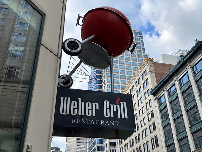 That giant red kettle isn't just clever advertising&mdash;it's a beacon calling to hungry downtown wanderers like a lighthouse for the flavor-starved.