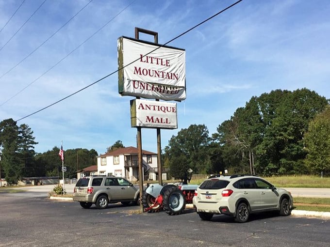 The sign that's guided countless treasure hunters to this unassuming spot&mdash;South Carolina's answer to Ali Baba's cave.