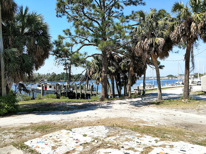 Another angle reveals just how this miniature marvel manages to pack maximum charm into minimal space.