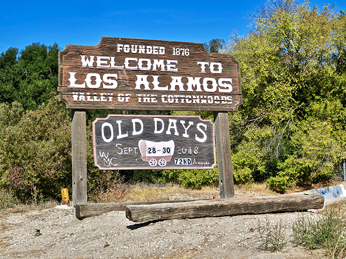 "Valley of the Cottonwoods" indeed &ndash; this weathered welcome sign tells you everything you need to know about Los Alamos's unpretentious charm.