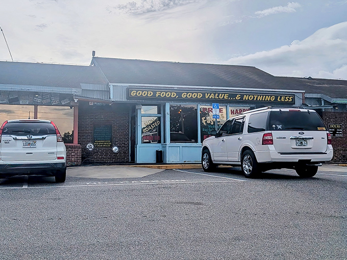 Manny's promises "Good Food, Good Value... & Nothing Less" right on the sign. Sometimes the best treasures hide in plain sight!