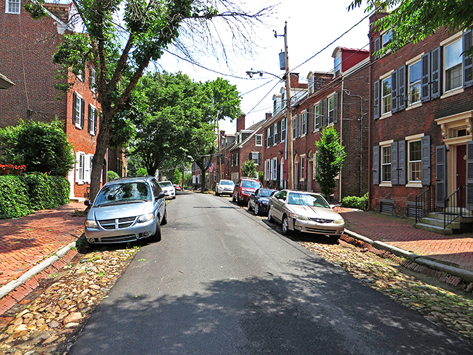 Cobblestone charm! New Castle's historic streets look like they're waiting for a horse-drawn carriage to clip-clop around the corner.