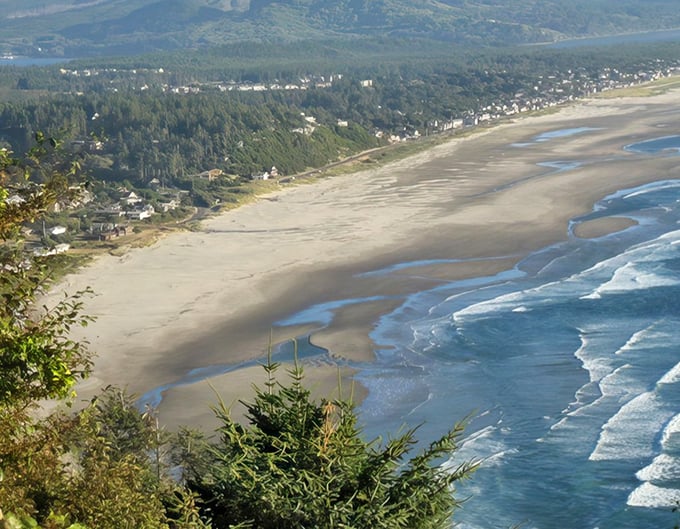 Cannon Beach: Nature's perfect canvas &ndash; where endless shoreline meets the Pacific's rhythmic waves. I'd happily trade my city apartment for this view!