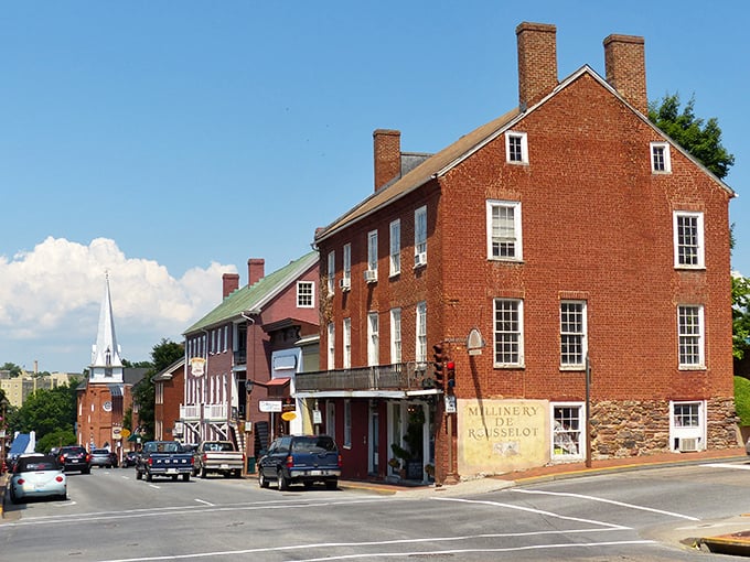 Red brick buildings line Lexington's historic district, where every corner looks like it's waiting for a rom-com meet-cute.