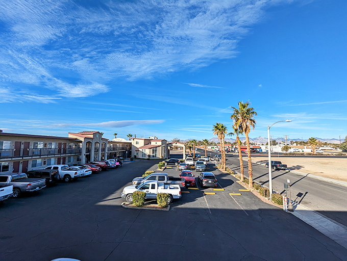 Desert motels with palm trees and mountain views &ndash; the California dream at Social Security-friendly prices. No beachfront surcharge here!