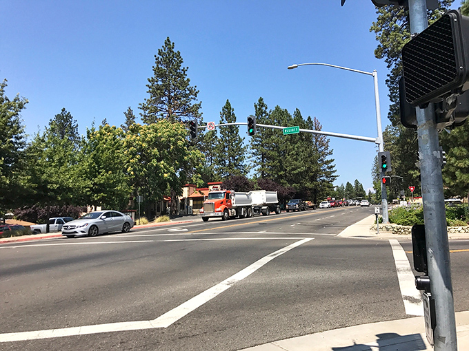 Small-town charm with big sky energy. Paradise's tree-lined streets offer the kind of peaceful driving experience city folks pay therapists to visualize.
