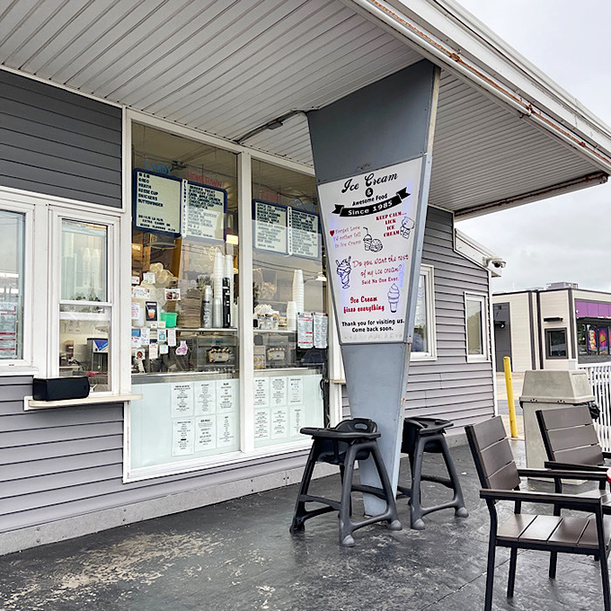 The ordering window &ndash; where dreams come true and diets go to die. Simple, straightforward, and absolutely worth the trip.