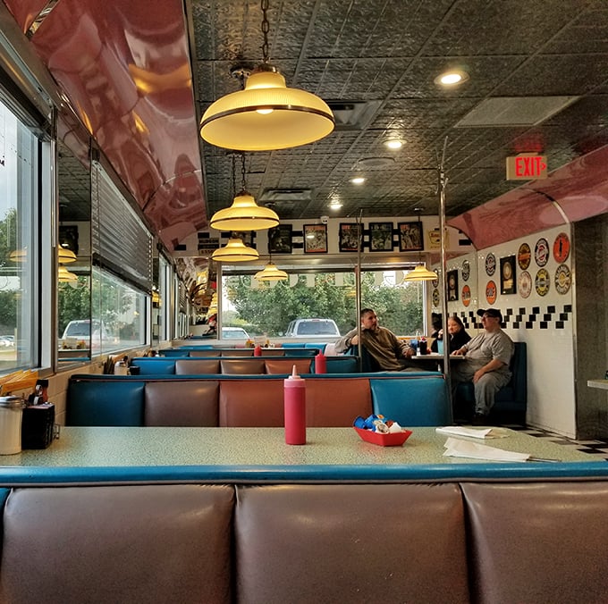 Blue vinyl booths and pendant lights create the perfect backdrop for both first dates and regular breakfast clubs that have met here for decades.