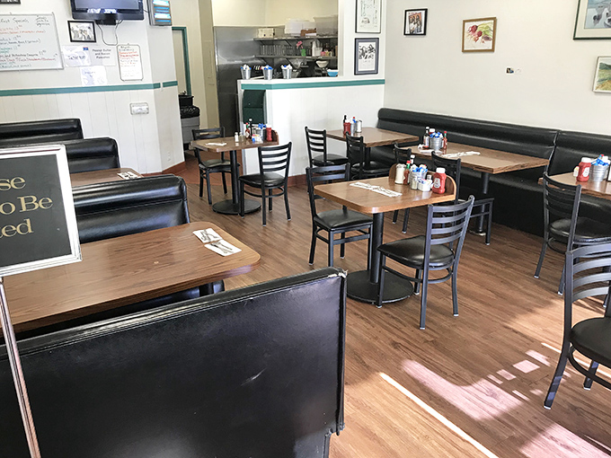 No Edison bulbs or reclaimed wood here&mdash;just comfortable booths and simple tables where the spotlight remains firmly on what matters: seriously good food.