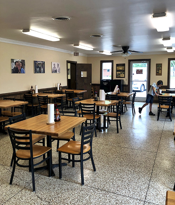 Simplicity reigns in this no-frills dining room where the focus stays squarely where it belongs&mdash;on the spectacular pork that's about to grace your table.