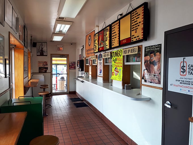 Step inside and time stands still. The no-frills interior speaks volumes&mdash;this place puts all its energy where it matters: in the food, not the furniture.