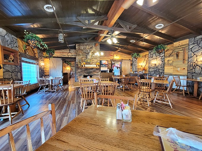 Rustic wooden beams and stone walls create the perfect backdrop for comfort food indulgence. This isn't designer ambiance&mdash;it's genuine Tennessee hospitality in architectural form.