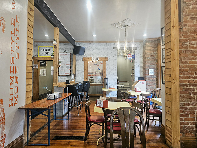 Inside, exposed brick and wooden beams tell you they're serious about tradition. This no-frills space lets the barbecue take center stage.