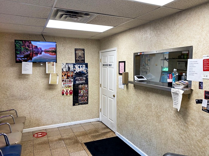 Inside, no-frills simplicity speaks volumes – this is a temple where the food does the talking and the decor knows to stay humble.